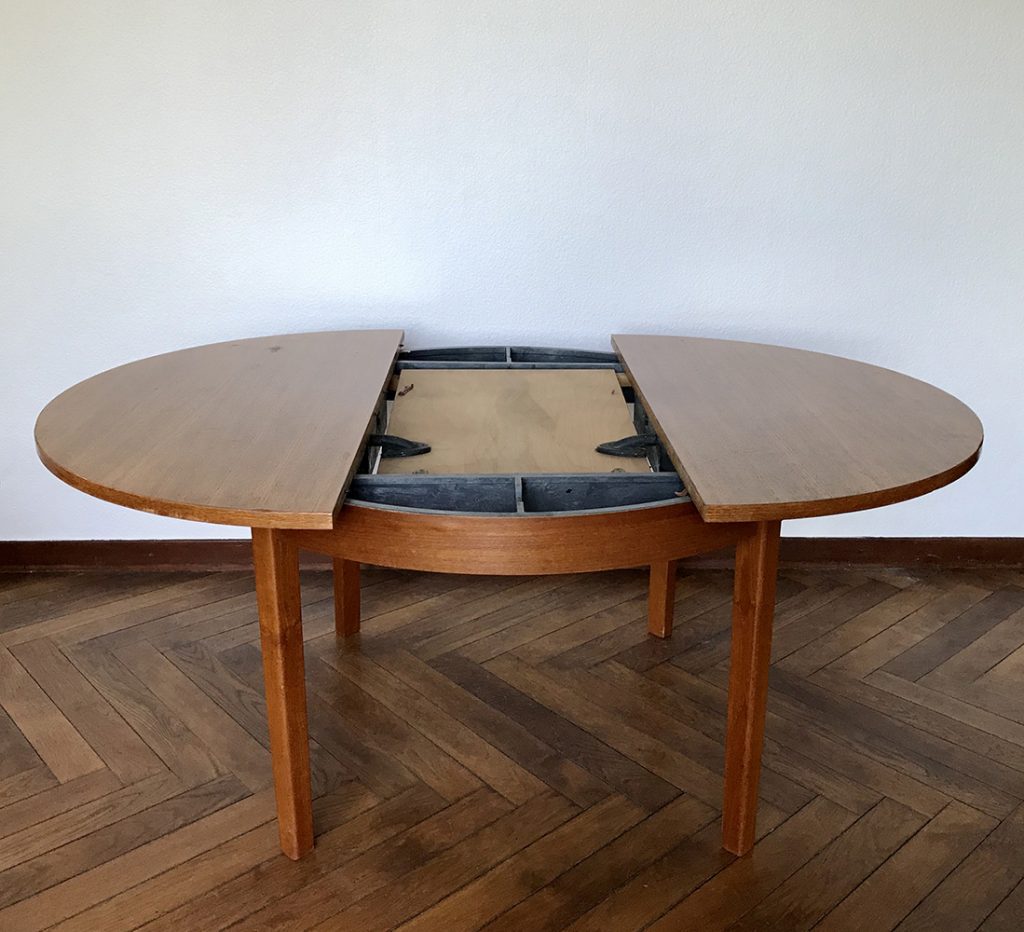 Table à manger ronde et extensible, année 70 - tempo fà